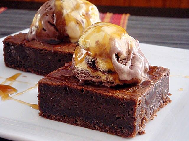 Brownies – Cheesecake με πραλίνα φουντουκιού, 2 σε 1 ! | Sokolatomania ...