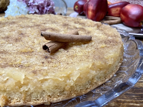 Μηλόπιτα με αφράτο παντεσπάνι! | Sokolatomania Sokolatomania